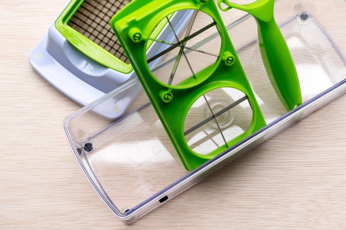 Food Chopper vs Food Processor: What's the Difference?