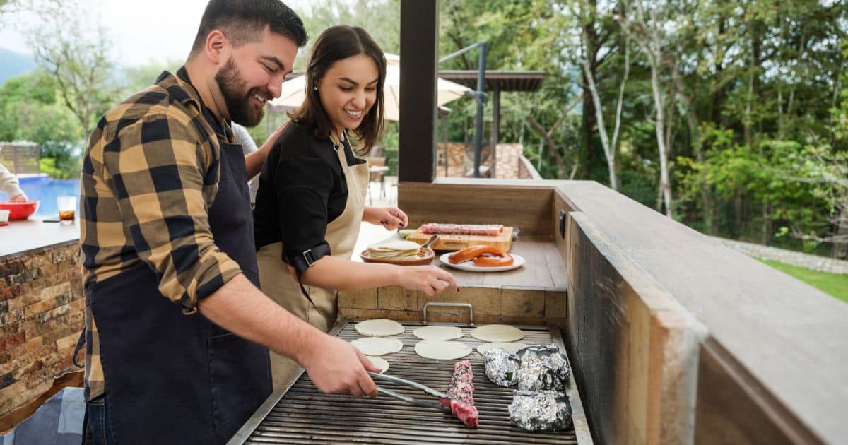 How to Build an Outdoor Kitchen on a Budget: DIY Ideas and Tips for Saving