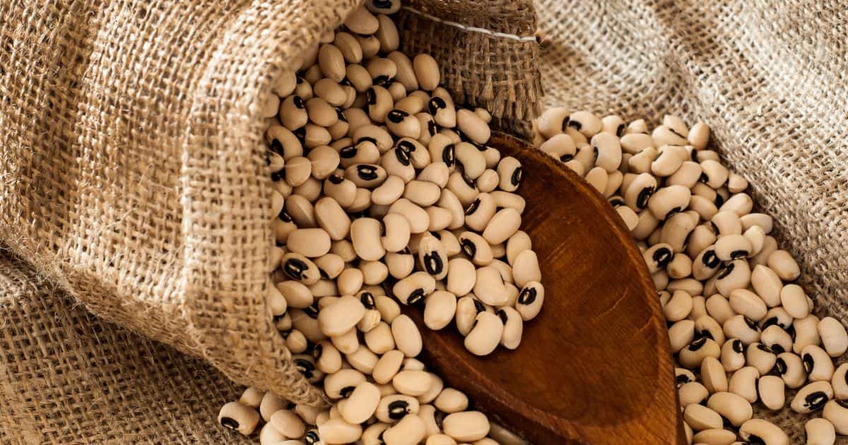 How to Cook Zipper Peas: The Ultimate Guide - cookroomkitchen.com